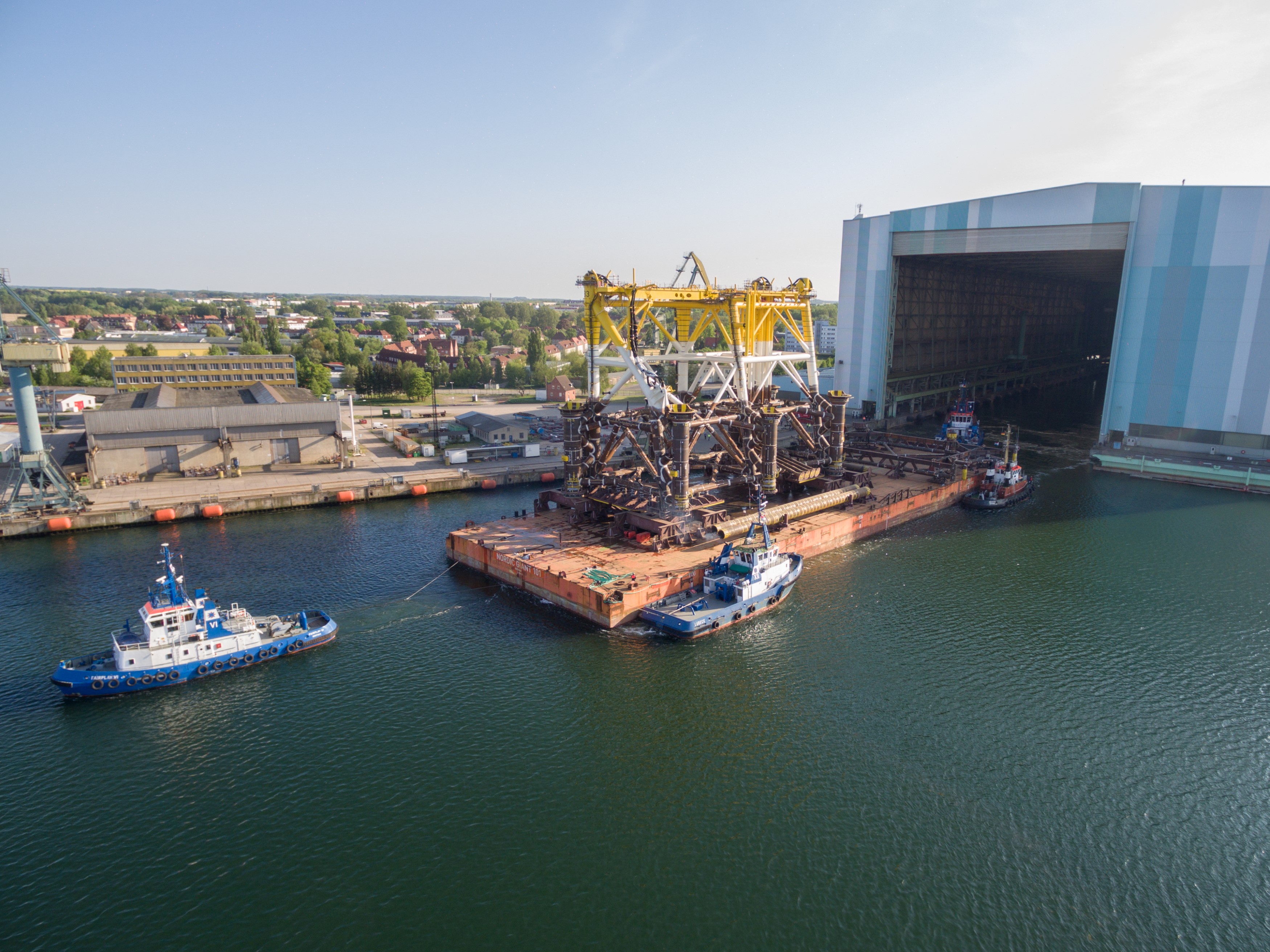 Tragkonstruktion für Offshore-Konverterplattform DolWin gamma ...