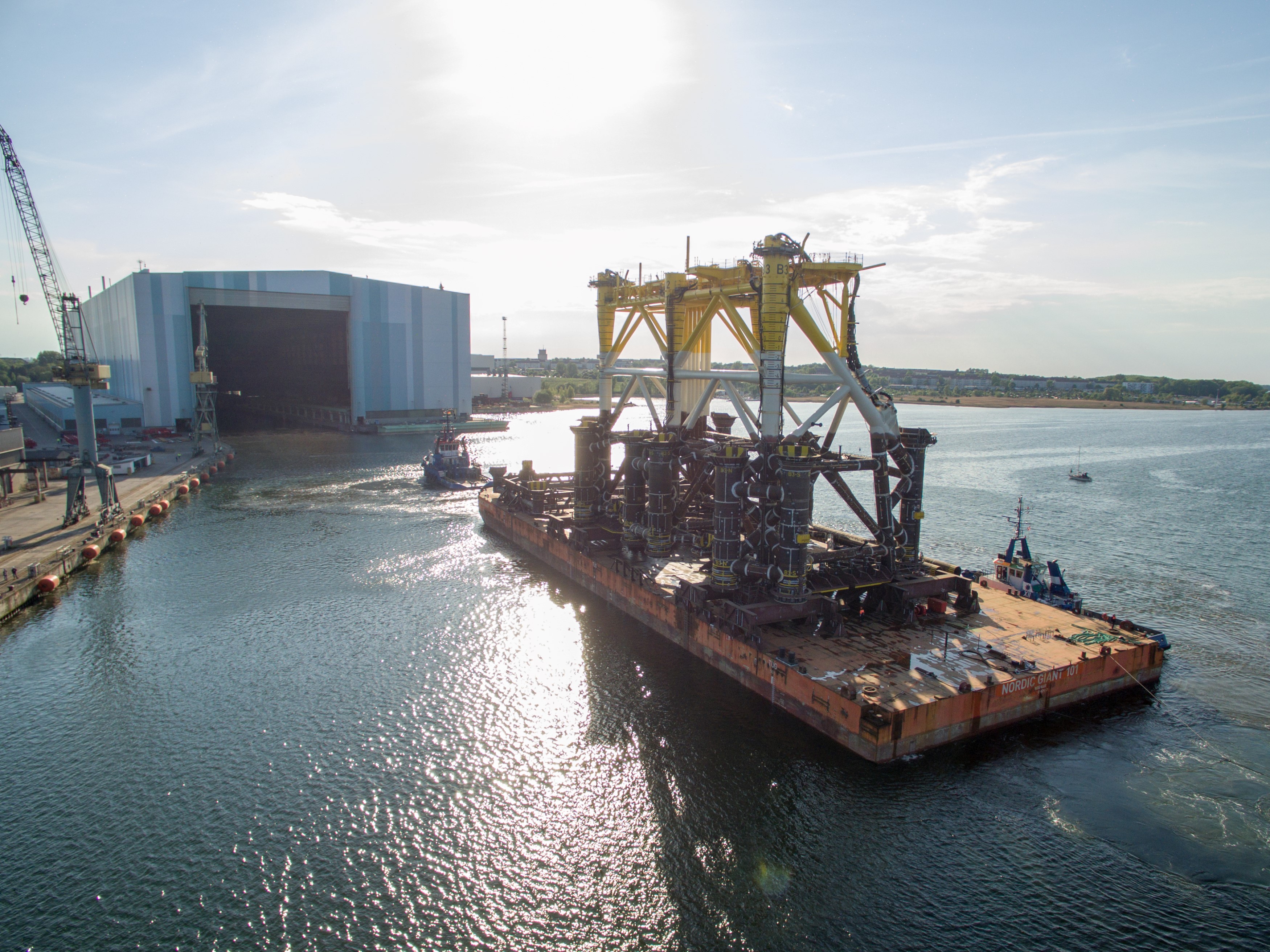 Tragkonstruktion für Offshore-Konverterplattform DolWin gamma ...