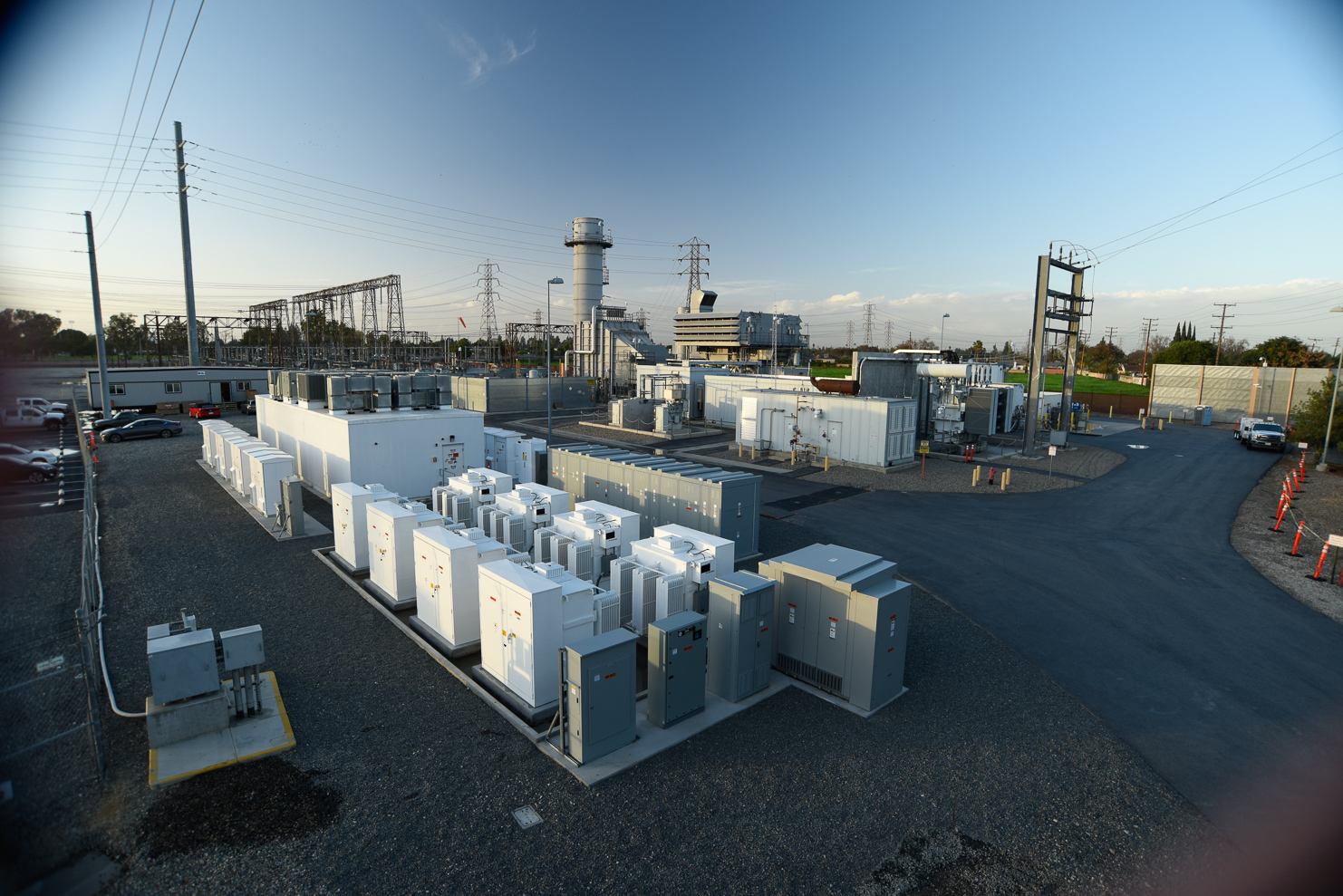GE and Southern California Edison Debut World's First Battery-Gas ...